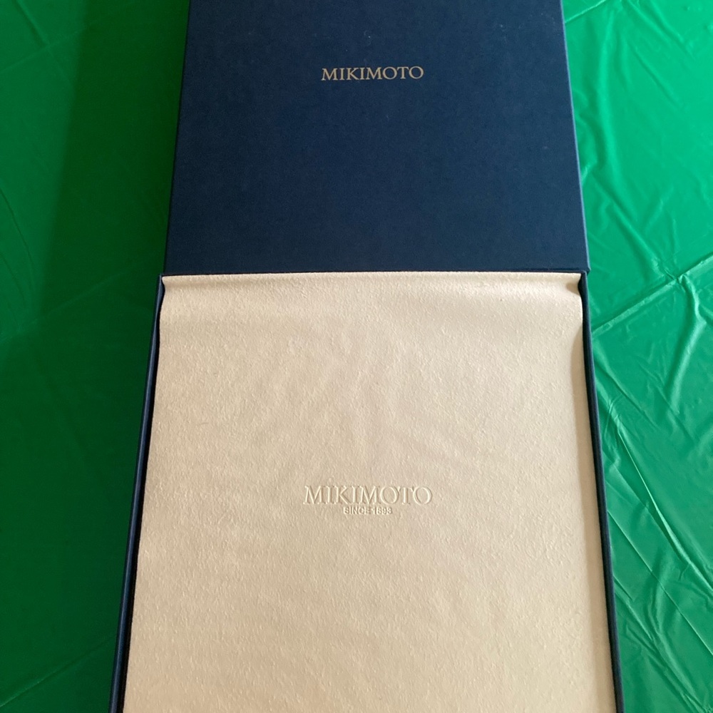 Extremely Rare Mikimoto Large Box For Pearl Necklace - Gem